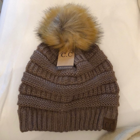 Accessories | Nwt Cozy Hat | Poshmark